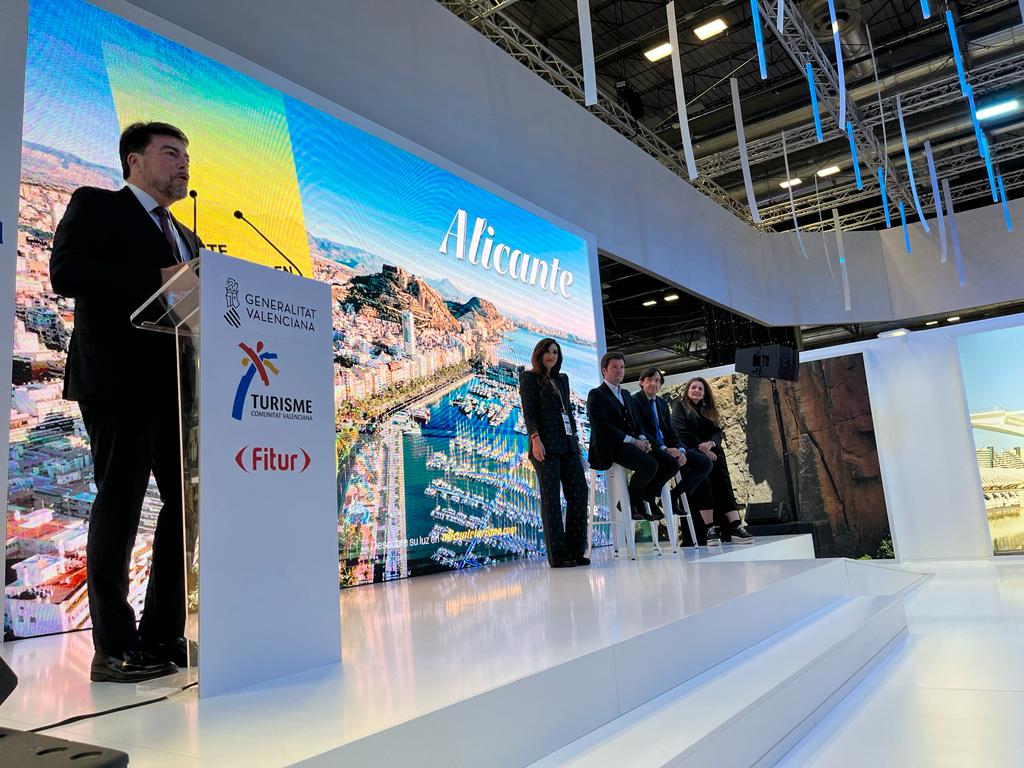 Barcala hace un balance "muy positivo" de la presencia de Alicante en FITUR